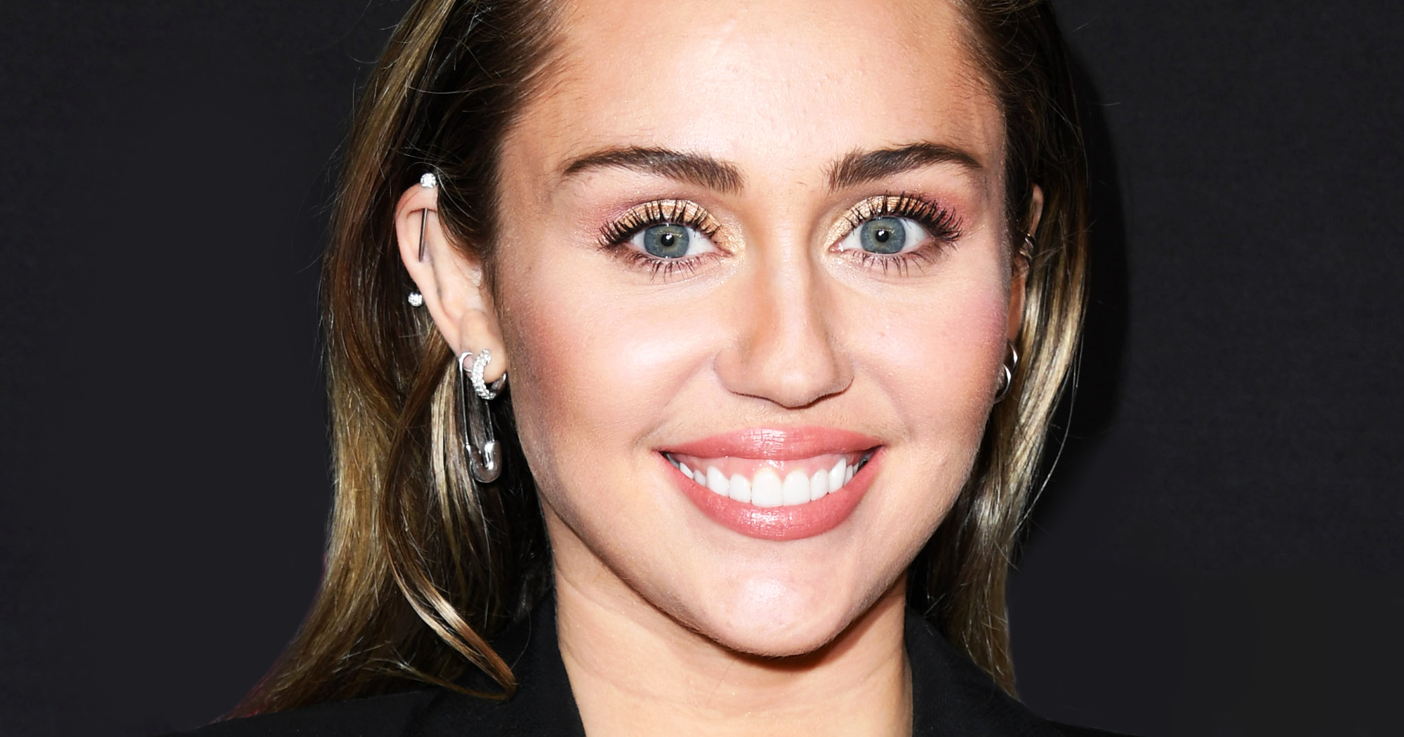 Miley Cyrus First Kiss Was With A Girl, Queer Identity