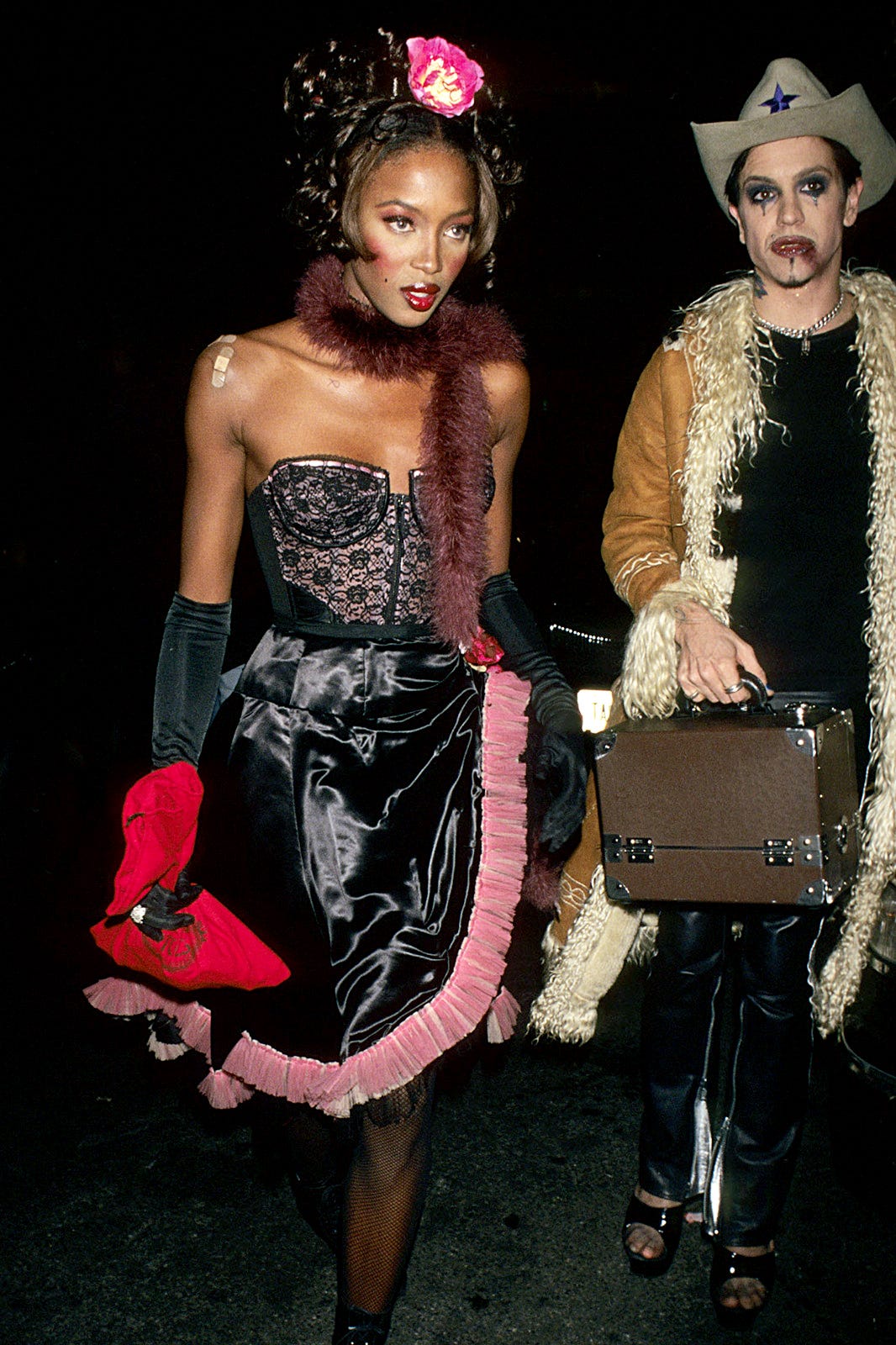 Best 90s Celebrity Halloween Costume Pics - Kate Moss
