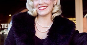 Carisa Barreca Second City Actress Chicago Pictures
