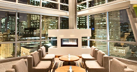 Fireplace Bars Chicago-Cozy Spots For Drinks