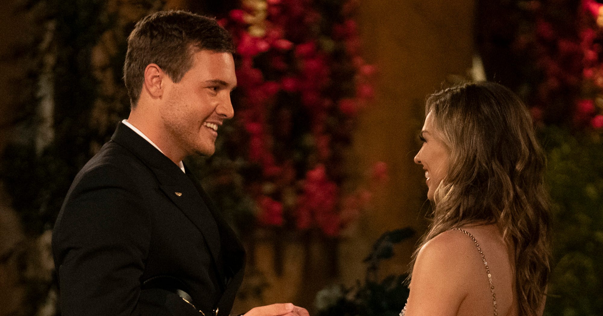 Bachelorette Pete Posts So Many Airplanes On Instagram