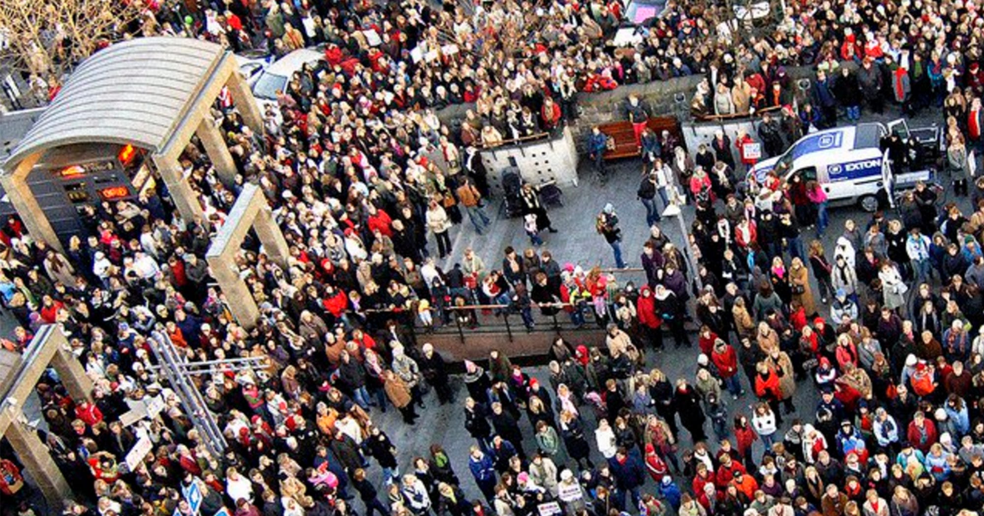 Iceland Women Leave Work Early 24 October