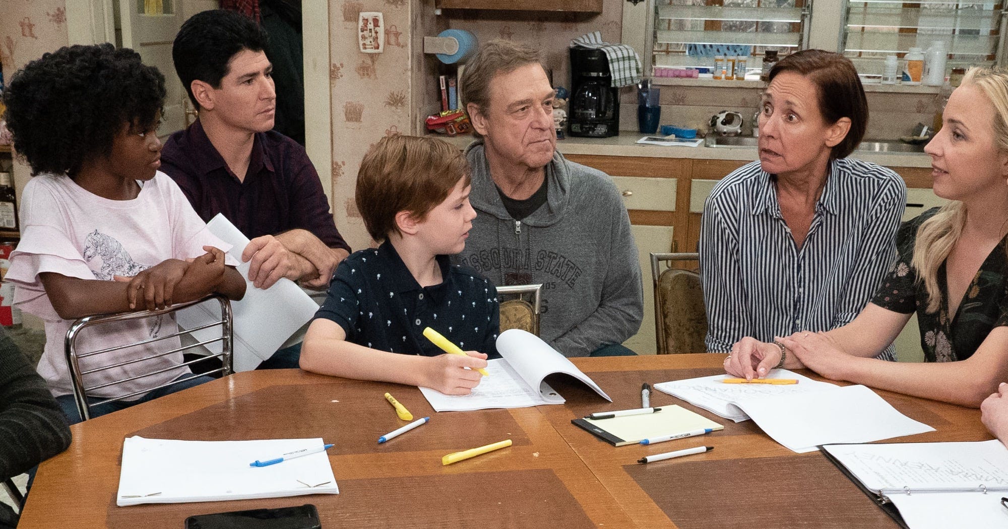 Roseanne Reboot “The Connors” First Look, No Roseanne