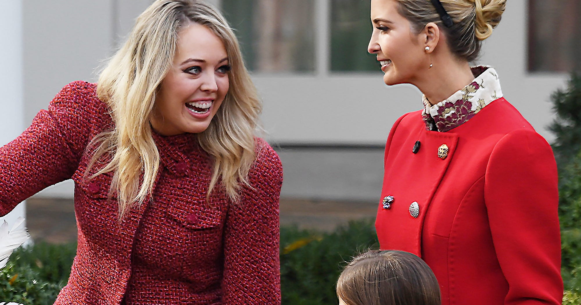 Ivanka & Tiffany Trump Body Language Reveals A Lot