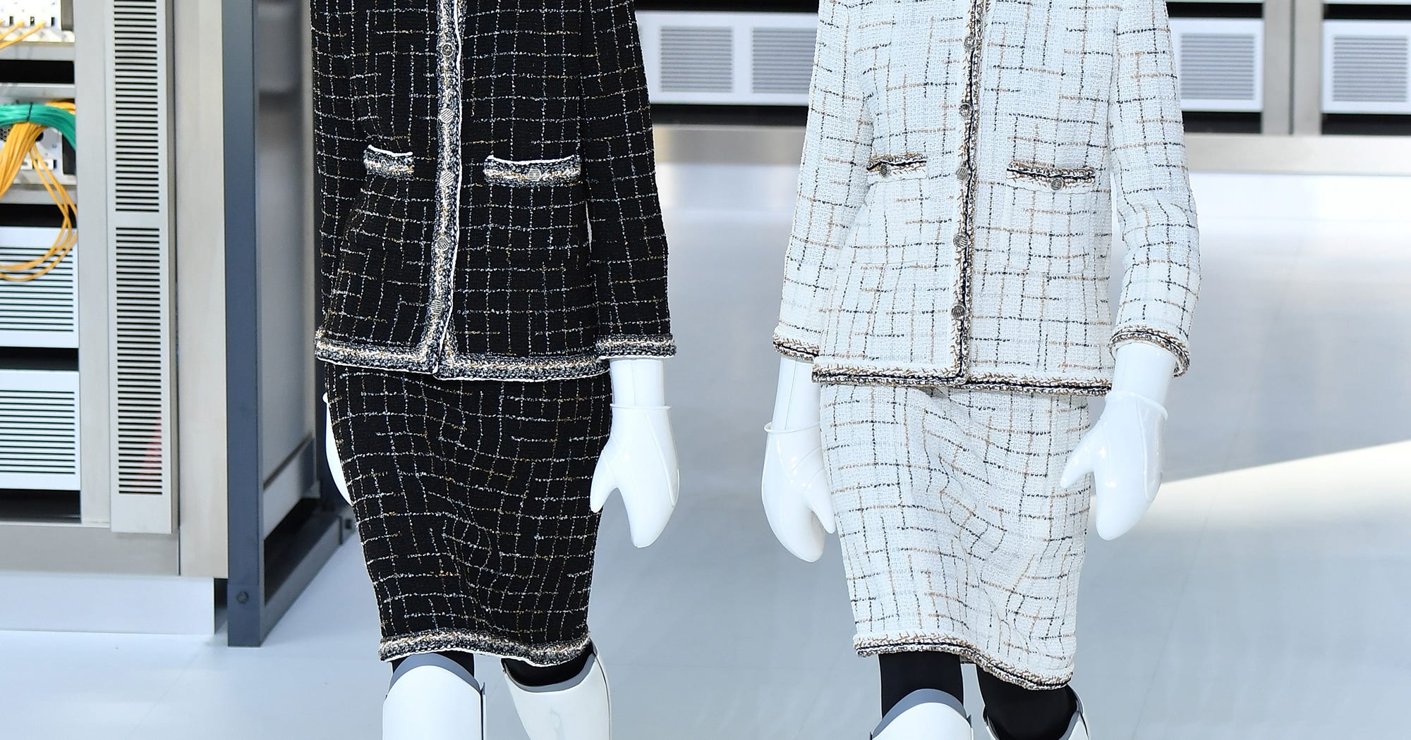 Chanel Show Data Center - Paris Fashion SS17