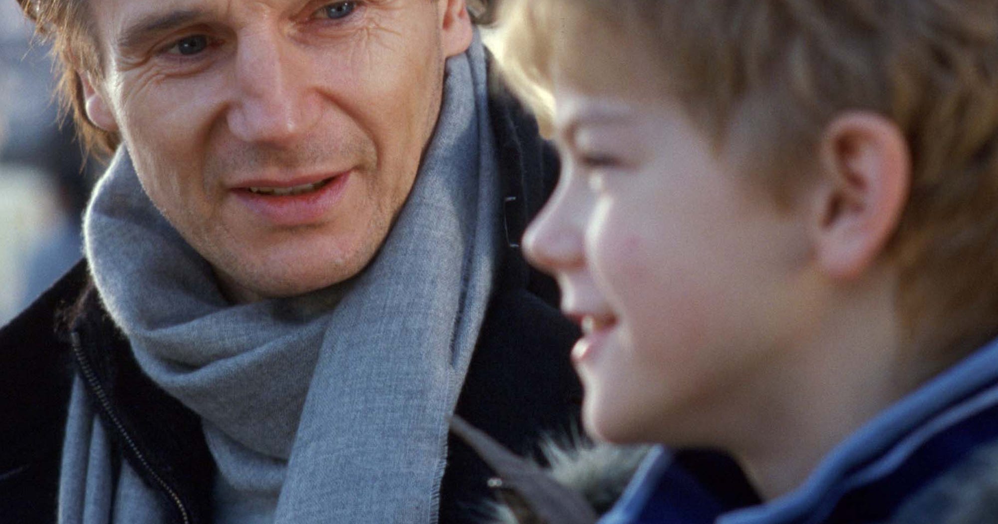 Oscars Montage Used Love Actually Song, Crowd Goes Nuts