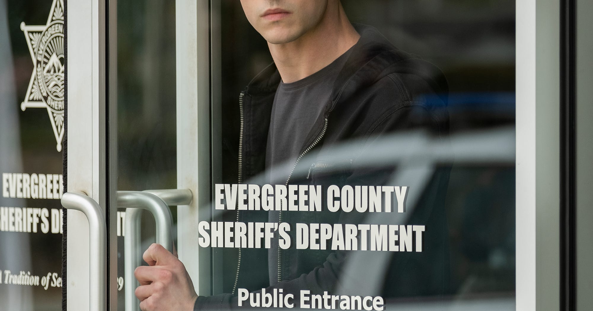 13 Reasons Why Season 3 Trailer Murder Mystery Bryce