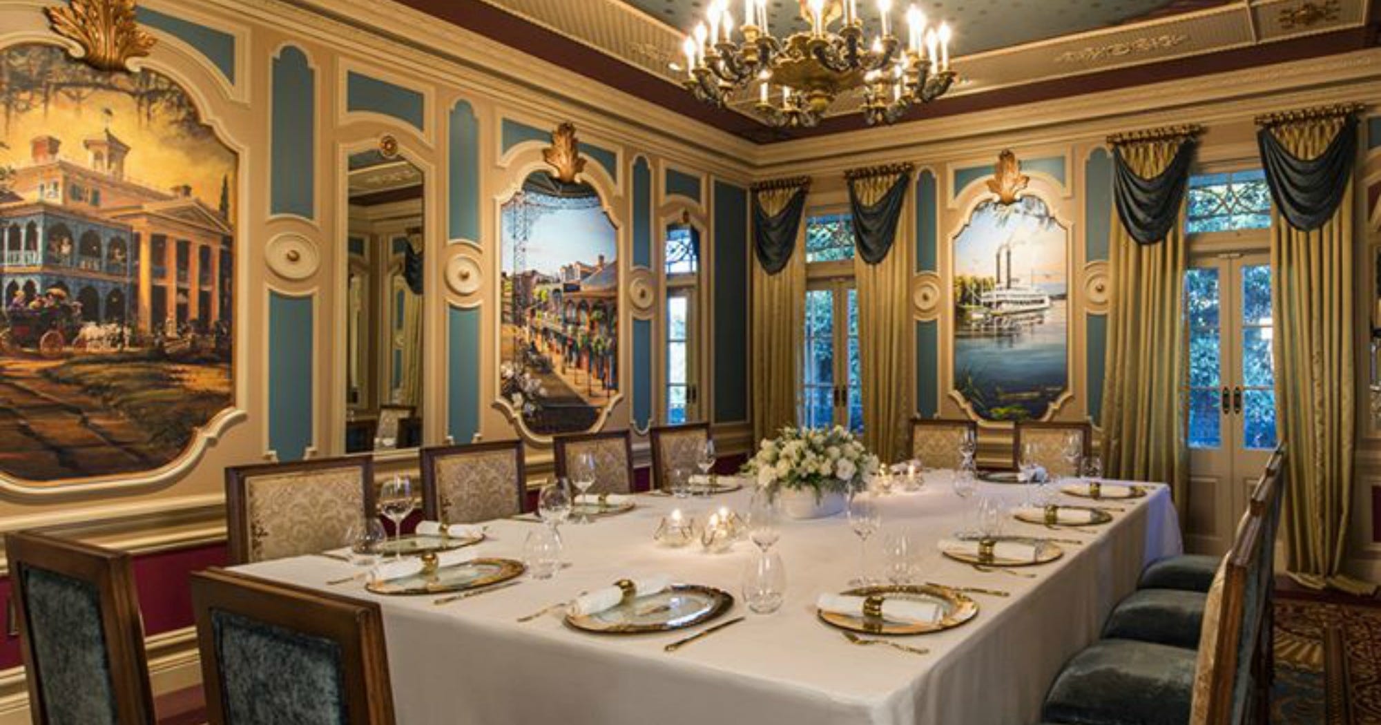 Disneyland New Restaurant 21 Royal