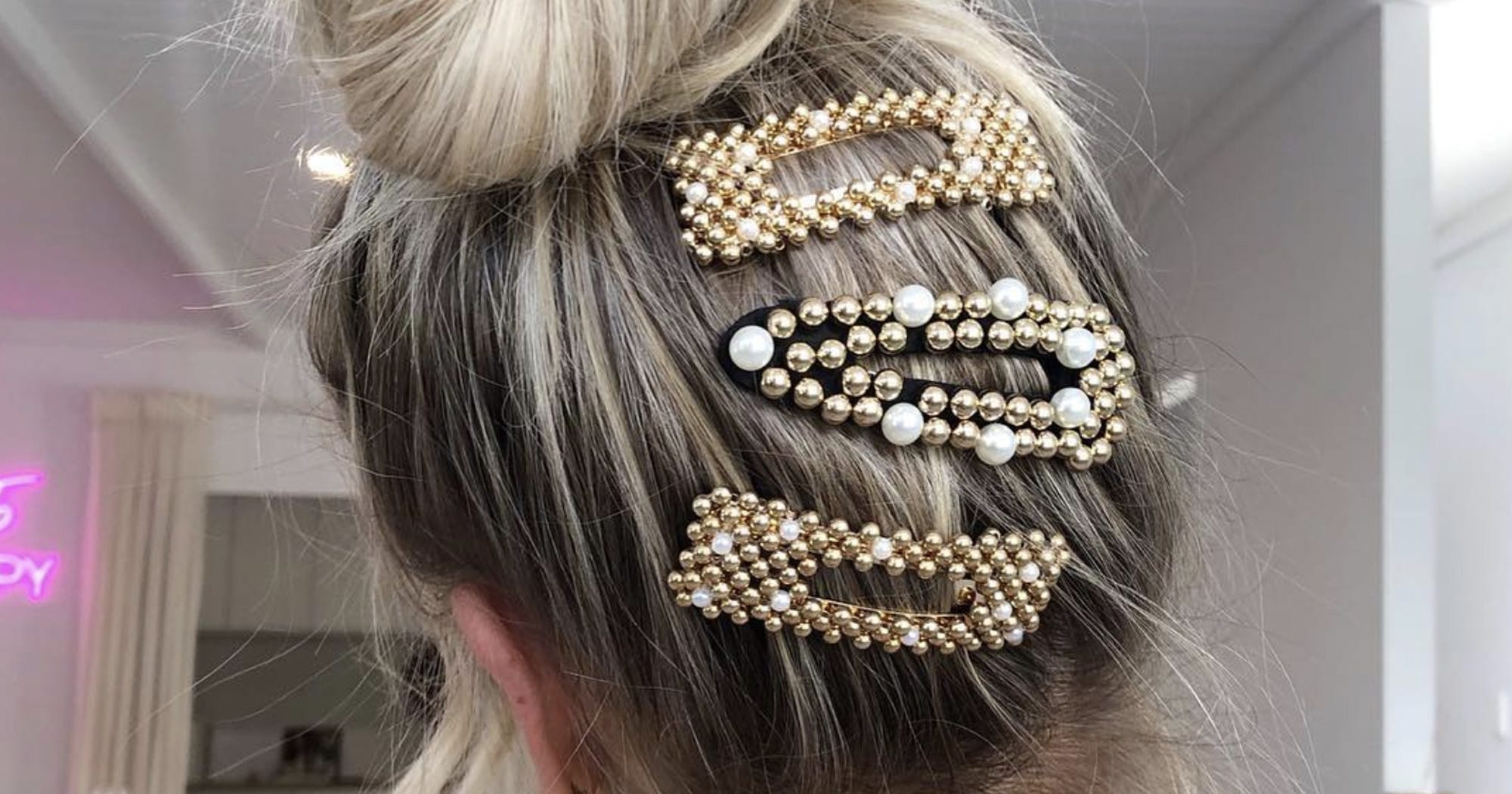 Ballet Lights: The New Micro Highlights Hair Trend