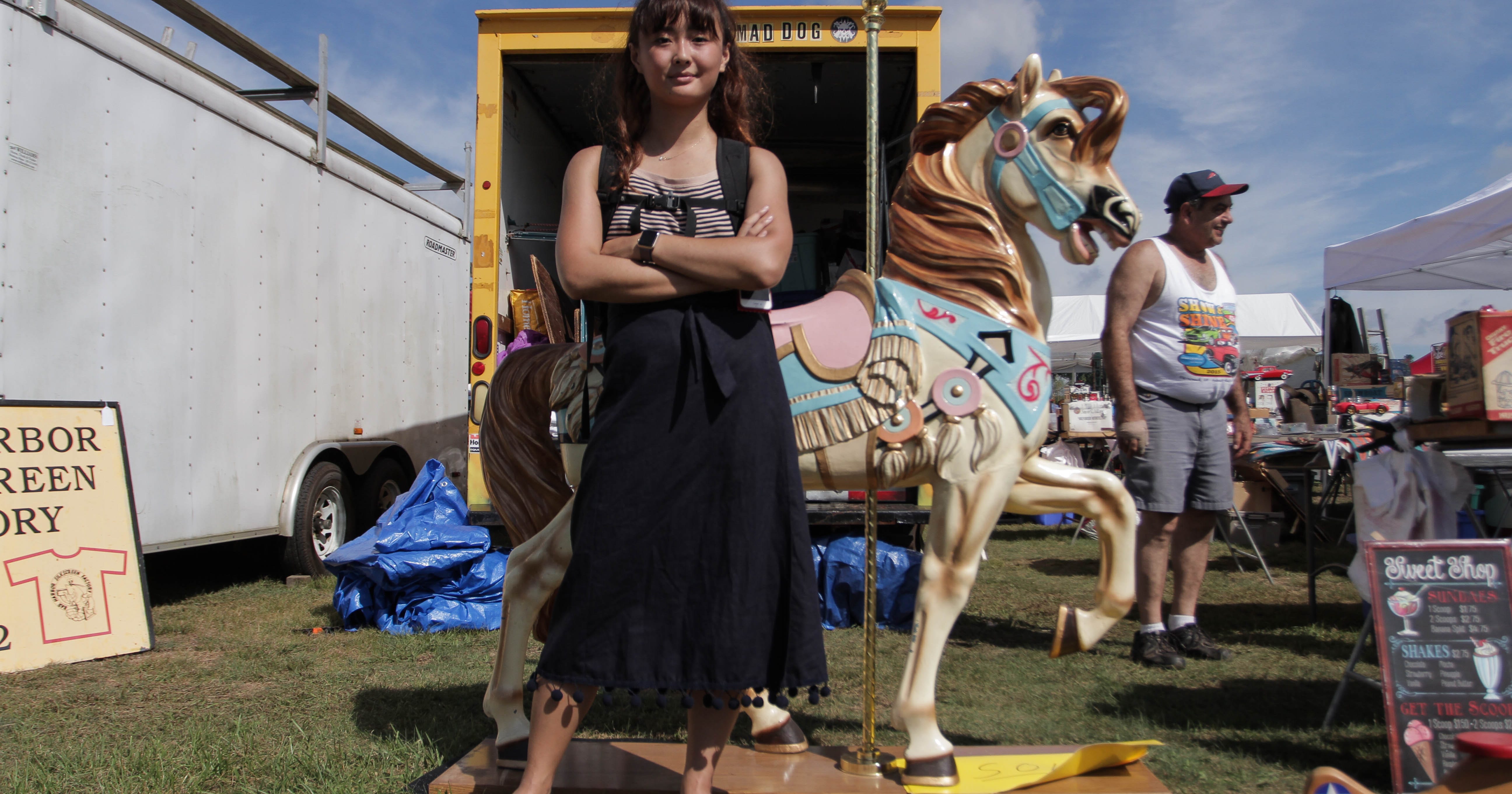 Brimfield MA Flea Market Guide - How To Shop Vintage