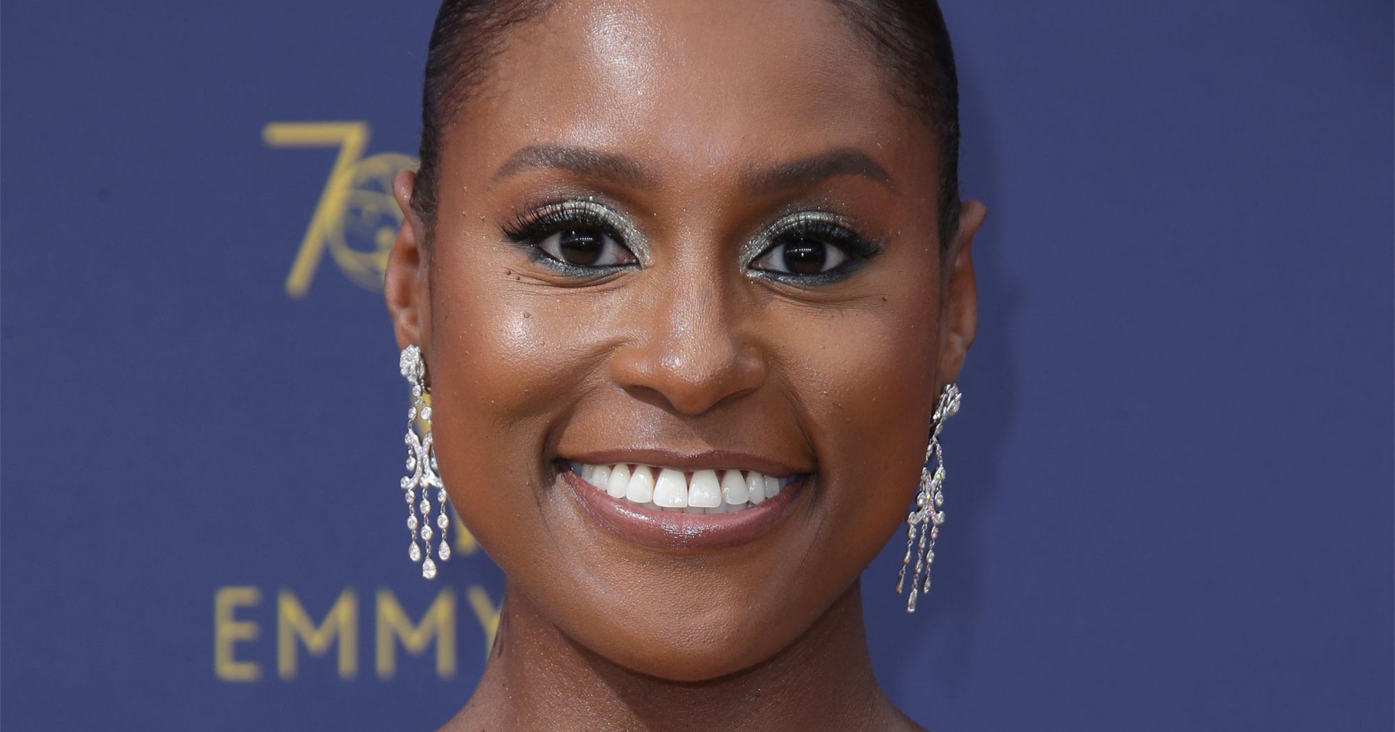 Issa Rae Emmys 2018 Beauty Look Deserved Its Own Award