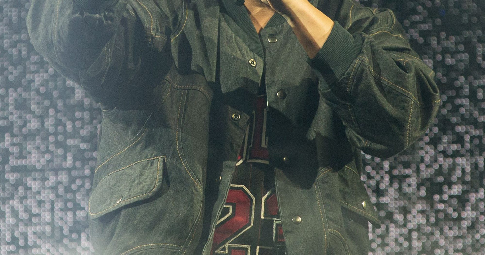 Drake Lip Syncs Bad Blood Dances Taylor Swift Apple