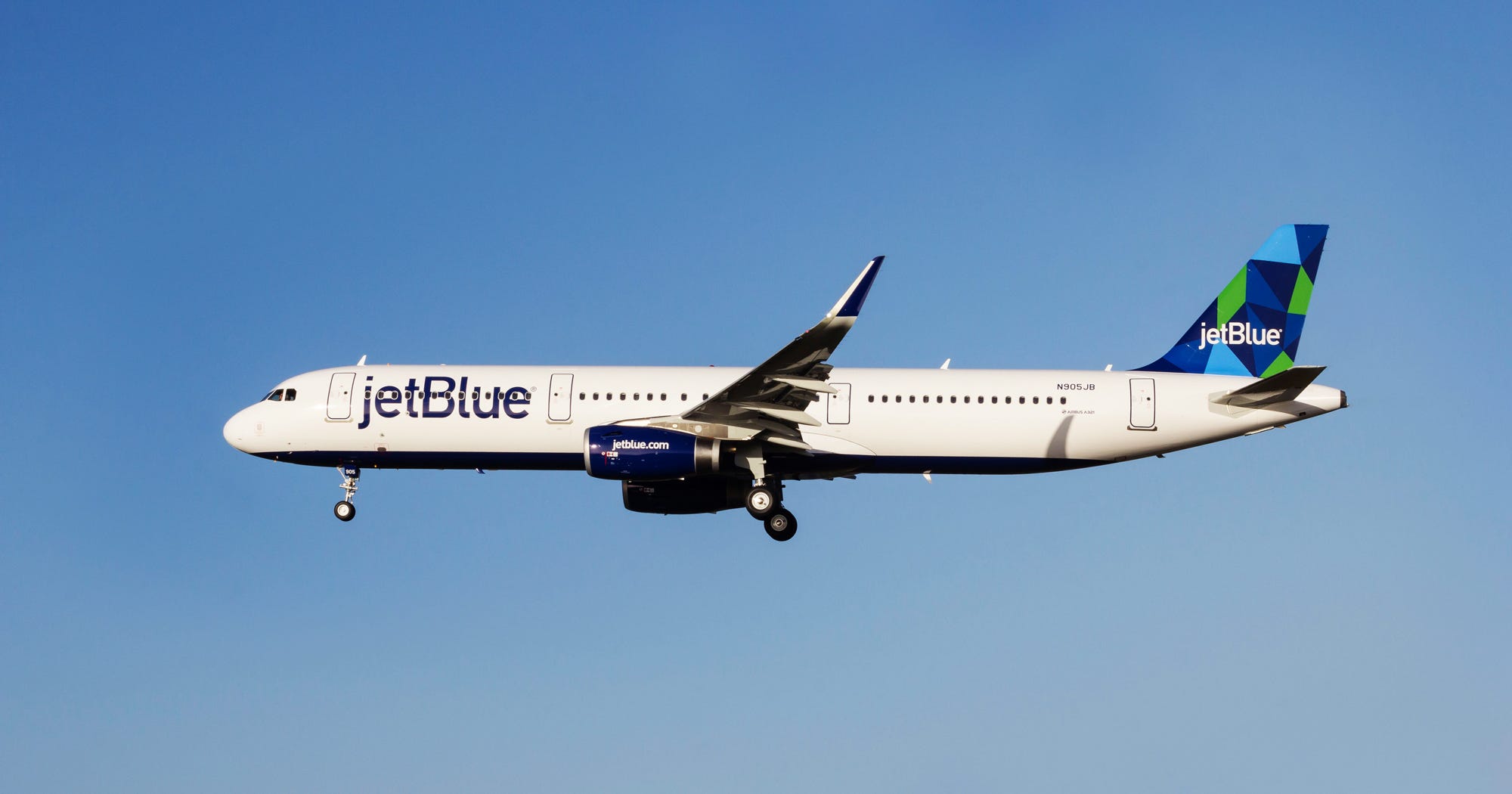 JetBlue Reach Across The Aisle Ad Free Giveaway