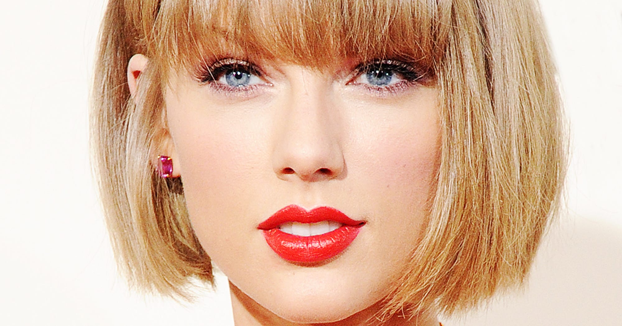 Taylor Swift Dark Lipstick