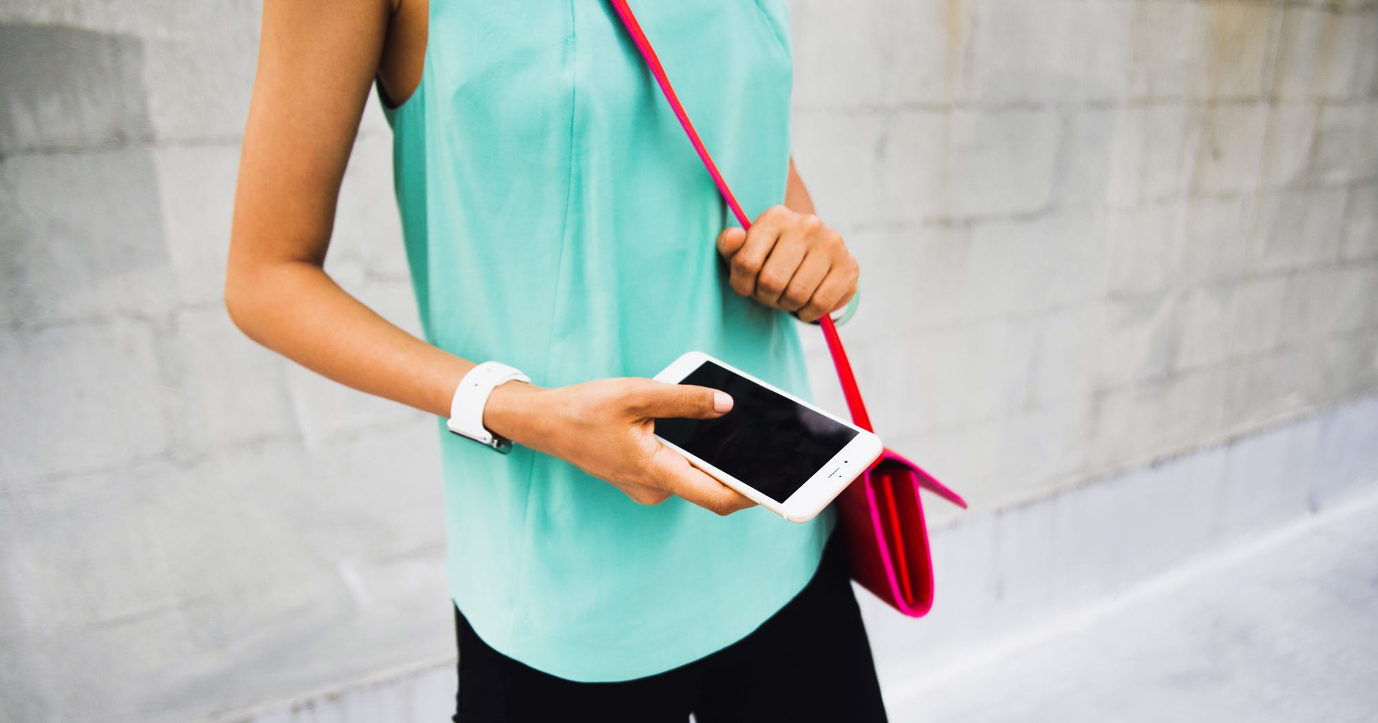 iPhone Knees Viral Trend - Eating Disorder Triggers